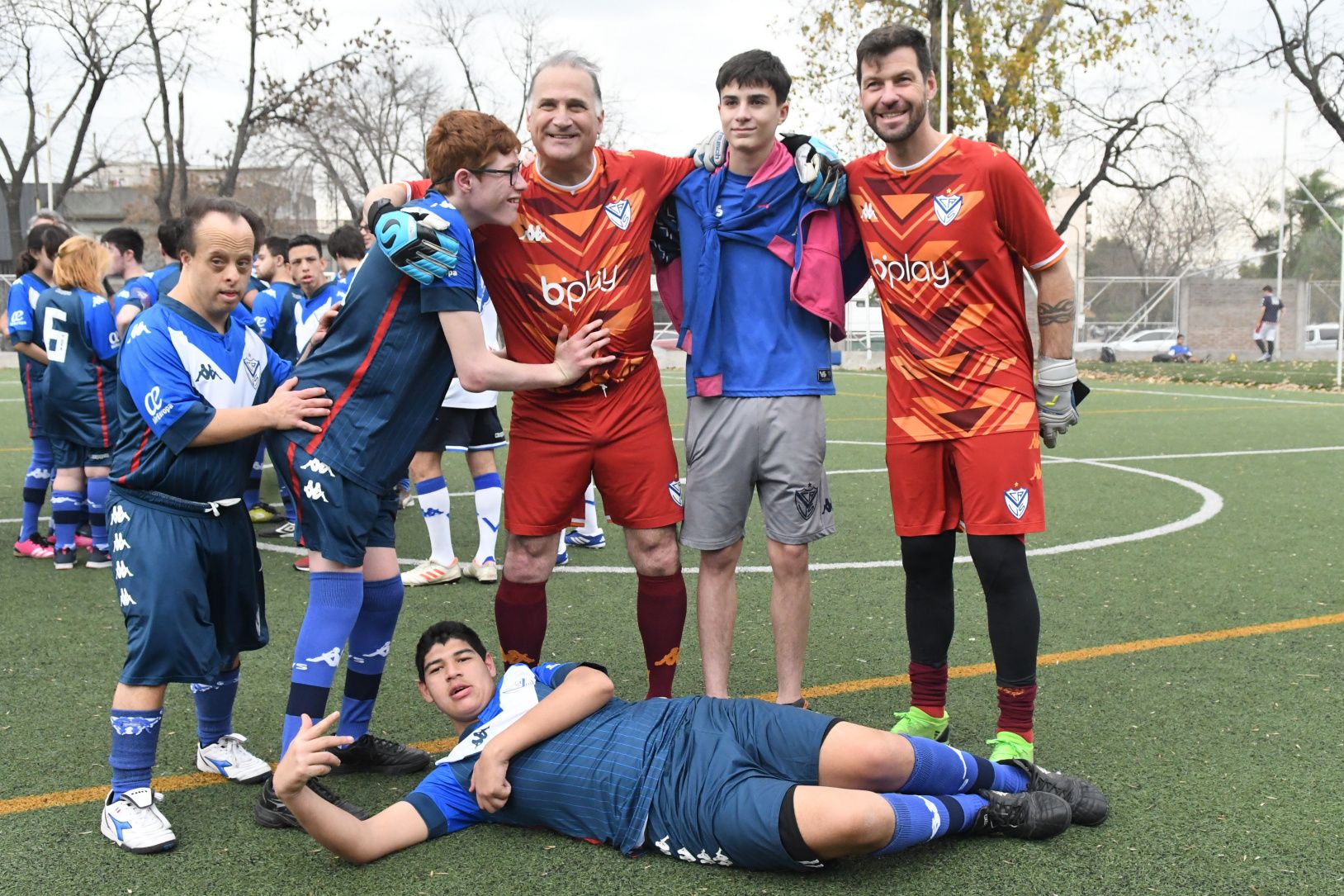 El fútbol nos une / Vélez Sarsfield